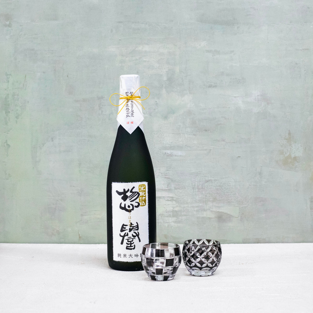 Gift: Sohomare JDGJ Sake + 2 Kiriko Glasses – Takasan